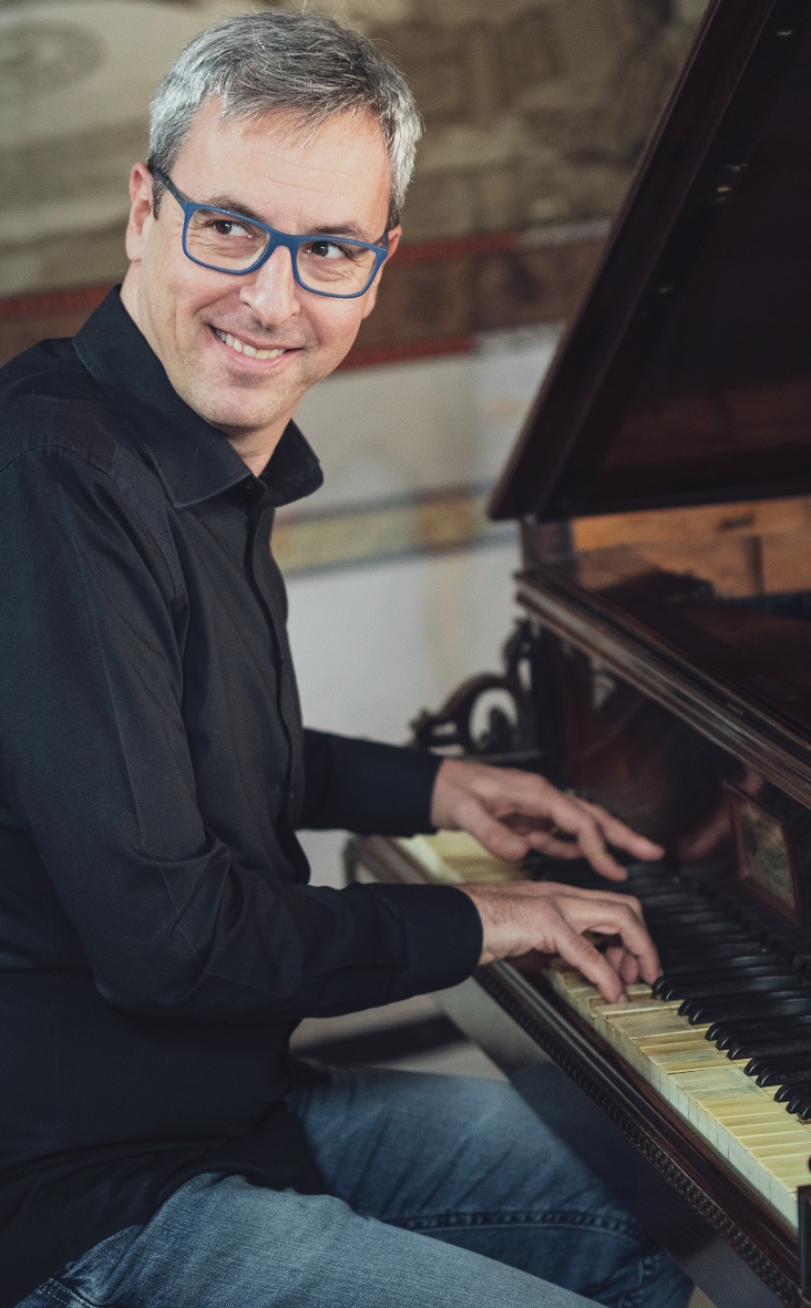 MATTEO BENEDETTI - Una Lunga Strada - Radiocoop